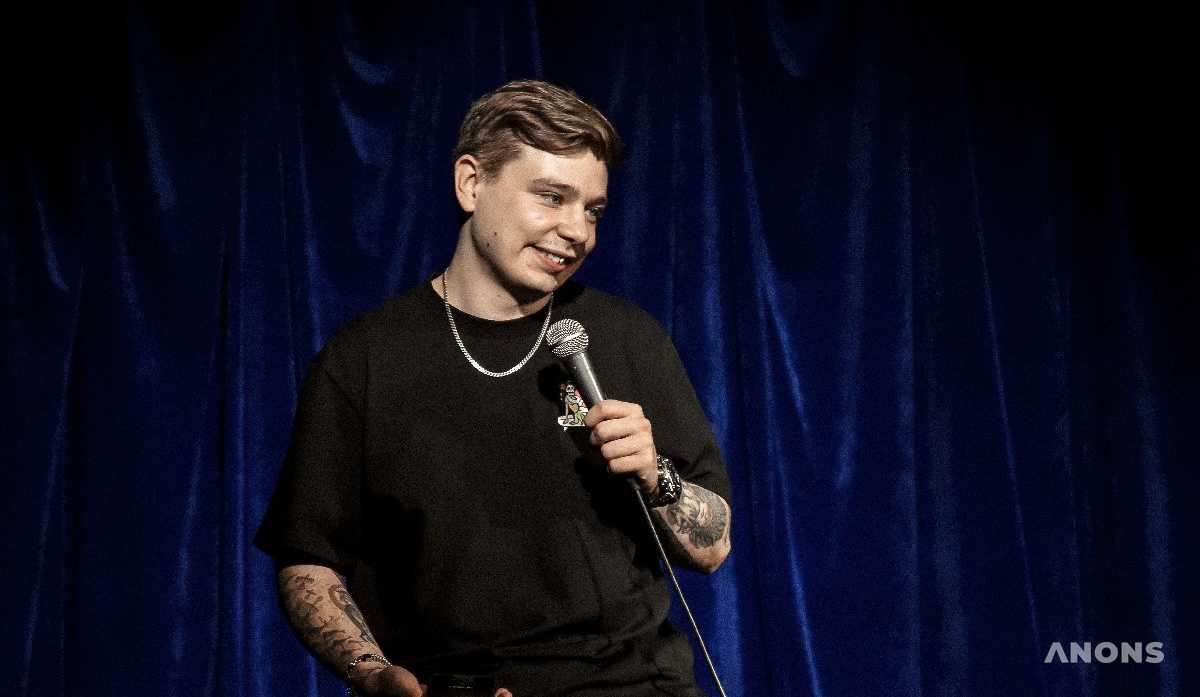 ANONS.uz - Stand up комик Сергей Орлов выступит в Ташкенте